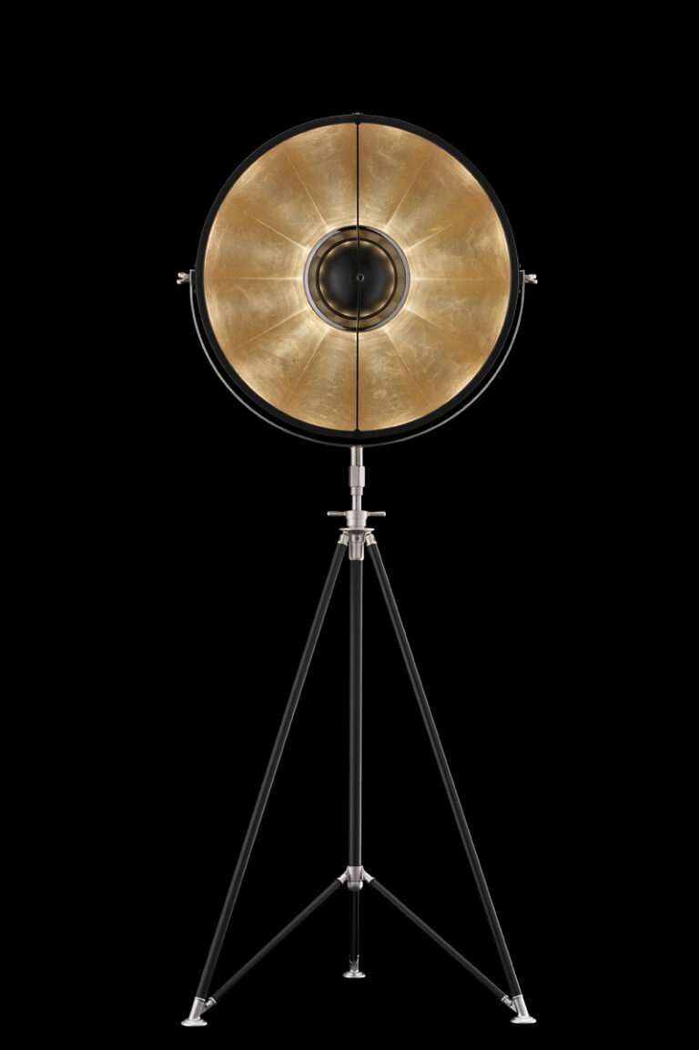 Studio 76 | Tripod floor lamp | Black & gold leaf - Fortuny